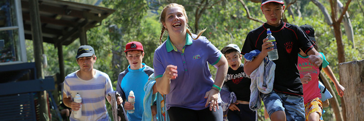 Young people with disability making friends on a Northcott outing ...